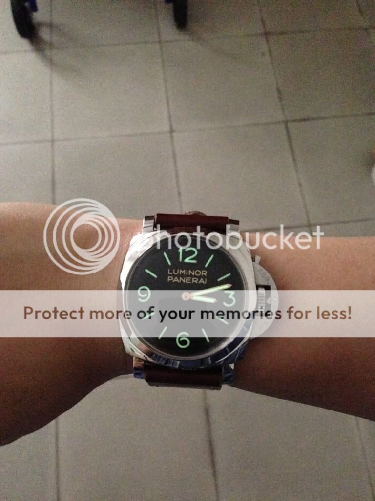 Overhanging lugs photos | WatchUSeek Watch Forums